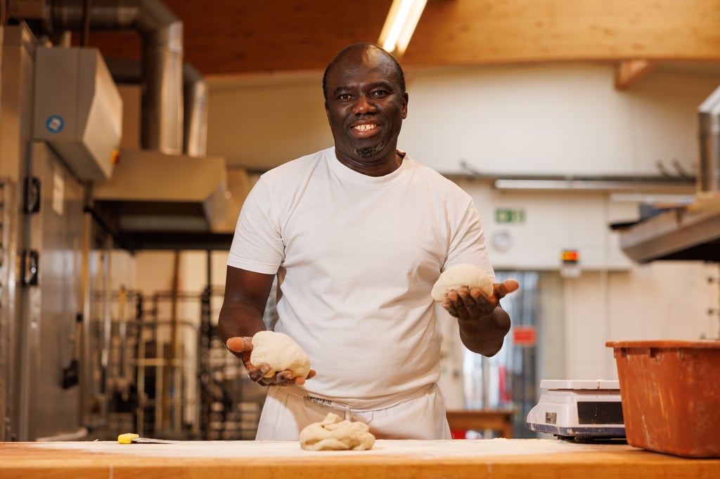 Ausbildung als Schlüssel: Bielefelder Bäcker berichtet von seiner Flucht