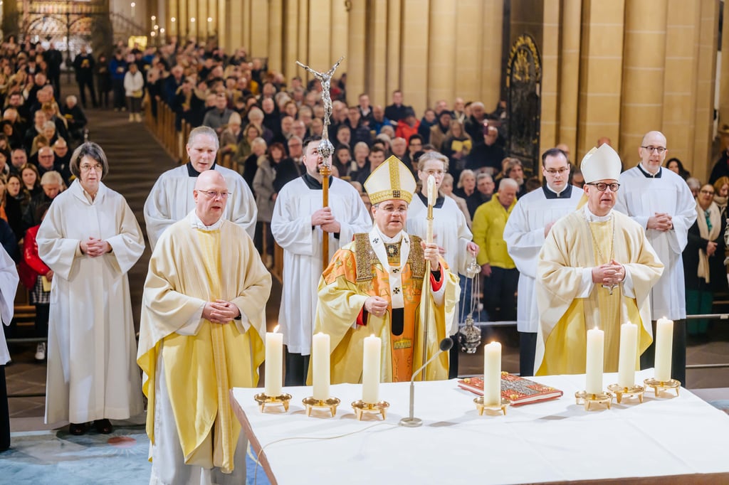 Paderborns Erzbischof Bentz: Nach Anschlag nicht in Angst verfallen