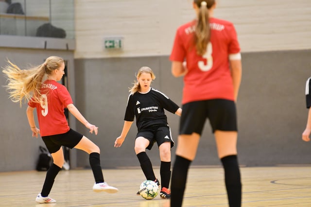 Die Hallenkreismeisterschaften der Fußball-Juniorinnen in Ochtrup
