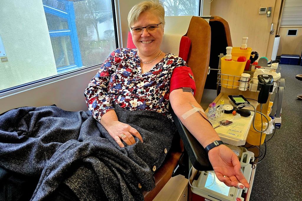 Enger: WB-Redakteurin spendet beim DRK zum ersten Mal Blut