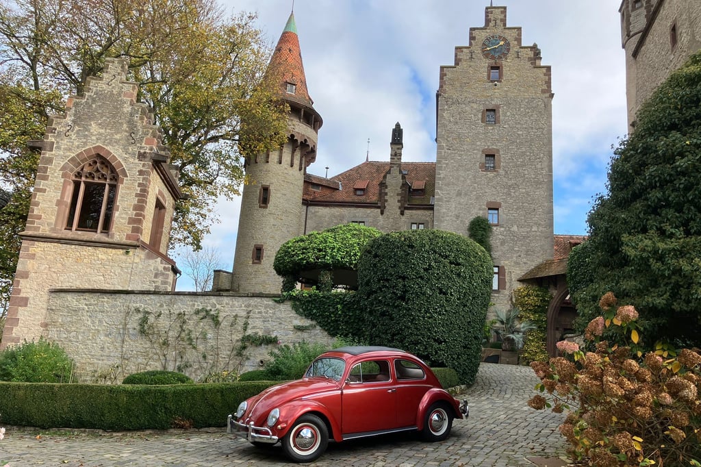 Warburg: Großes Käfer-Treffen auf der Burg Calenberg