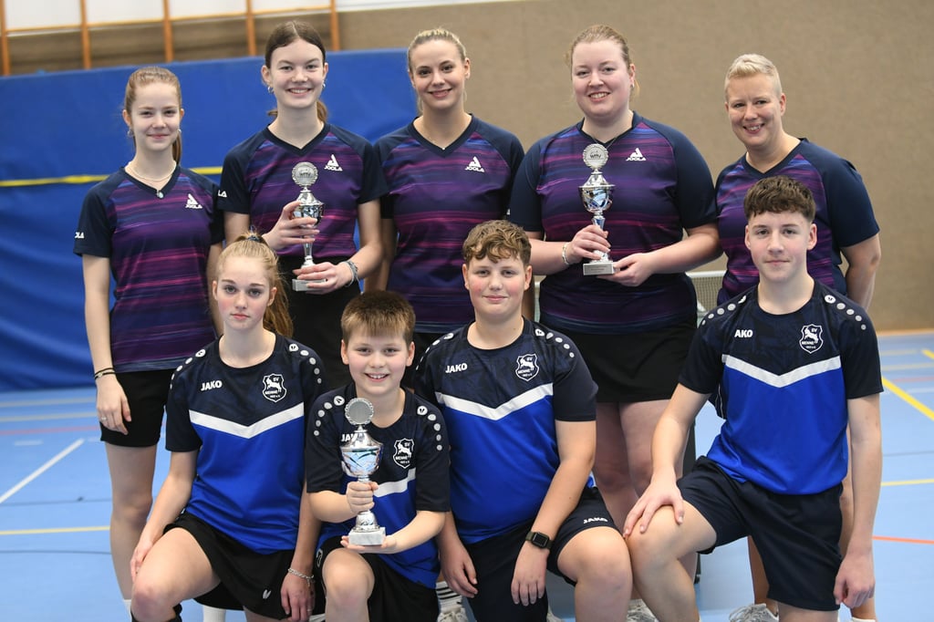 Tischtennis-Bezirkspokal: SV Menne dreimal vorn