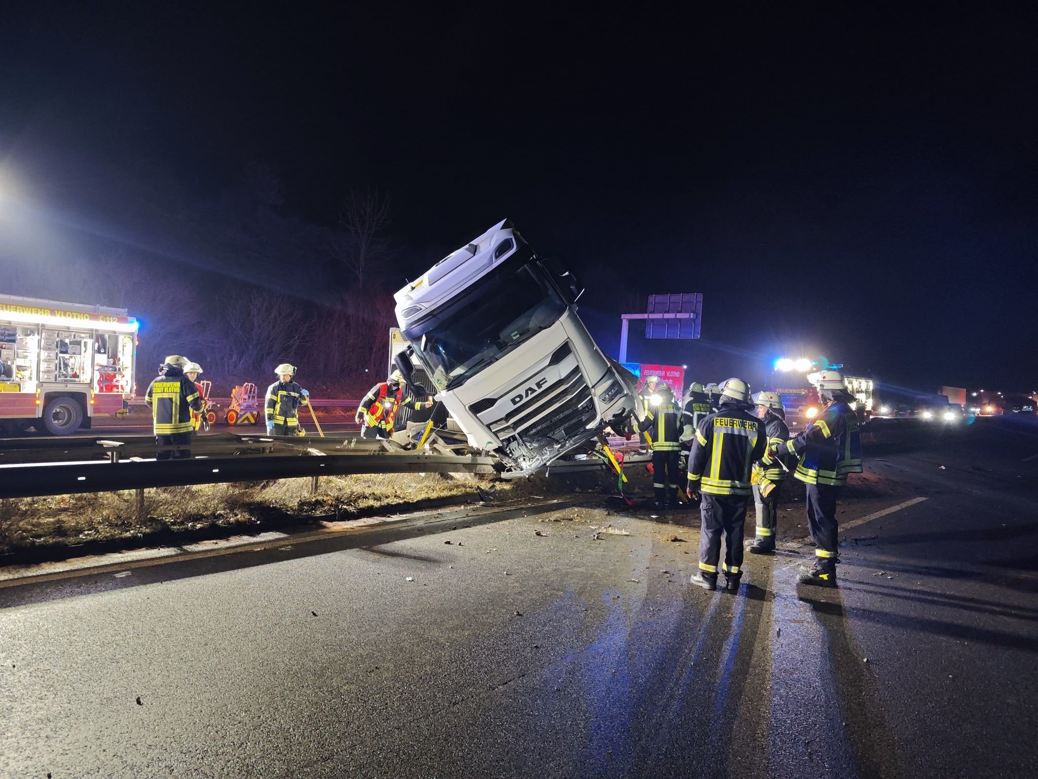 Nach LKW-Unfall A2 fast elf Stunden gesperrt