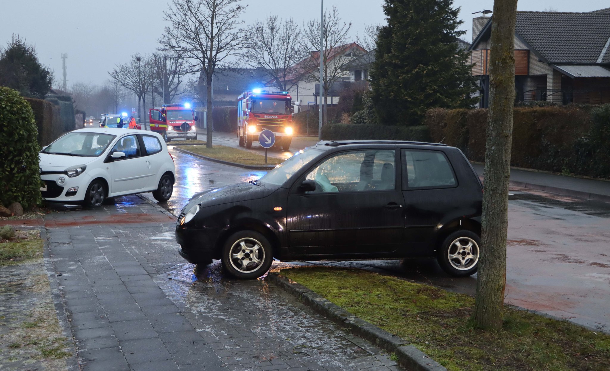 Blitzeis im Kreis Paderborn: zahlreiche Unfälle – sieben Verletzte