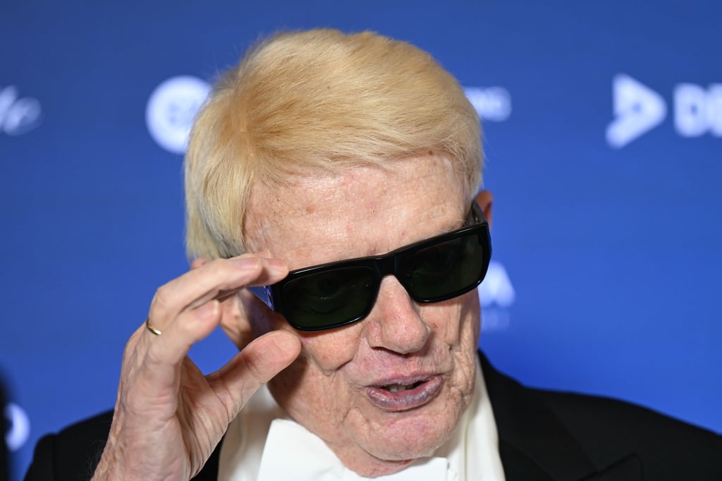 Heino orientiert sich an Heesters - bis 104 auf Bühne stehen