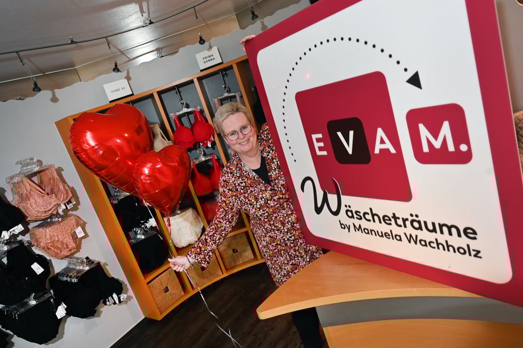 Paderborn-Elsen: Neueröffnung von „Eva M. Wäscheträume“