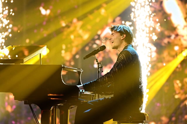 Schickt Stefan Raab bald wilde Mittelalter-Rocker zum ESC?