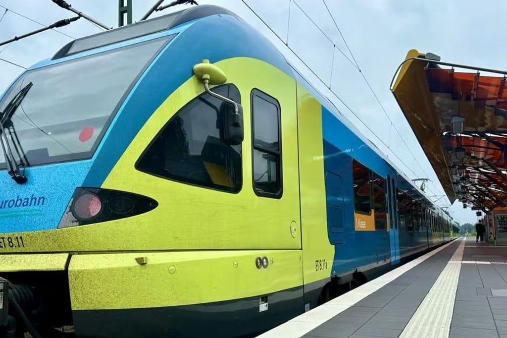 Münster: 18-Jähriger ruft rechte Parolen im Regionalzug