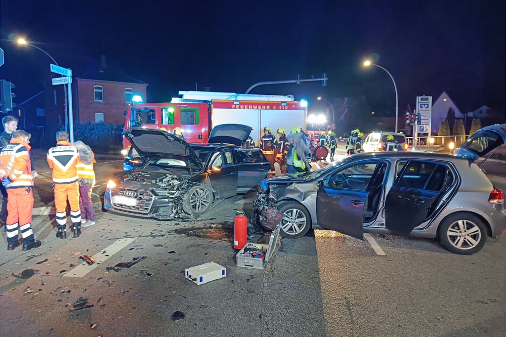 Schloß Holte-Stukenbrock: 40.000 Euro Schaden bei Unfall
