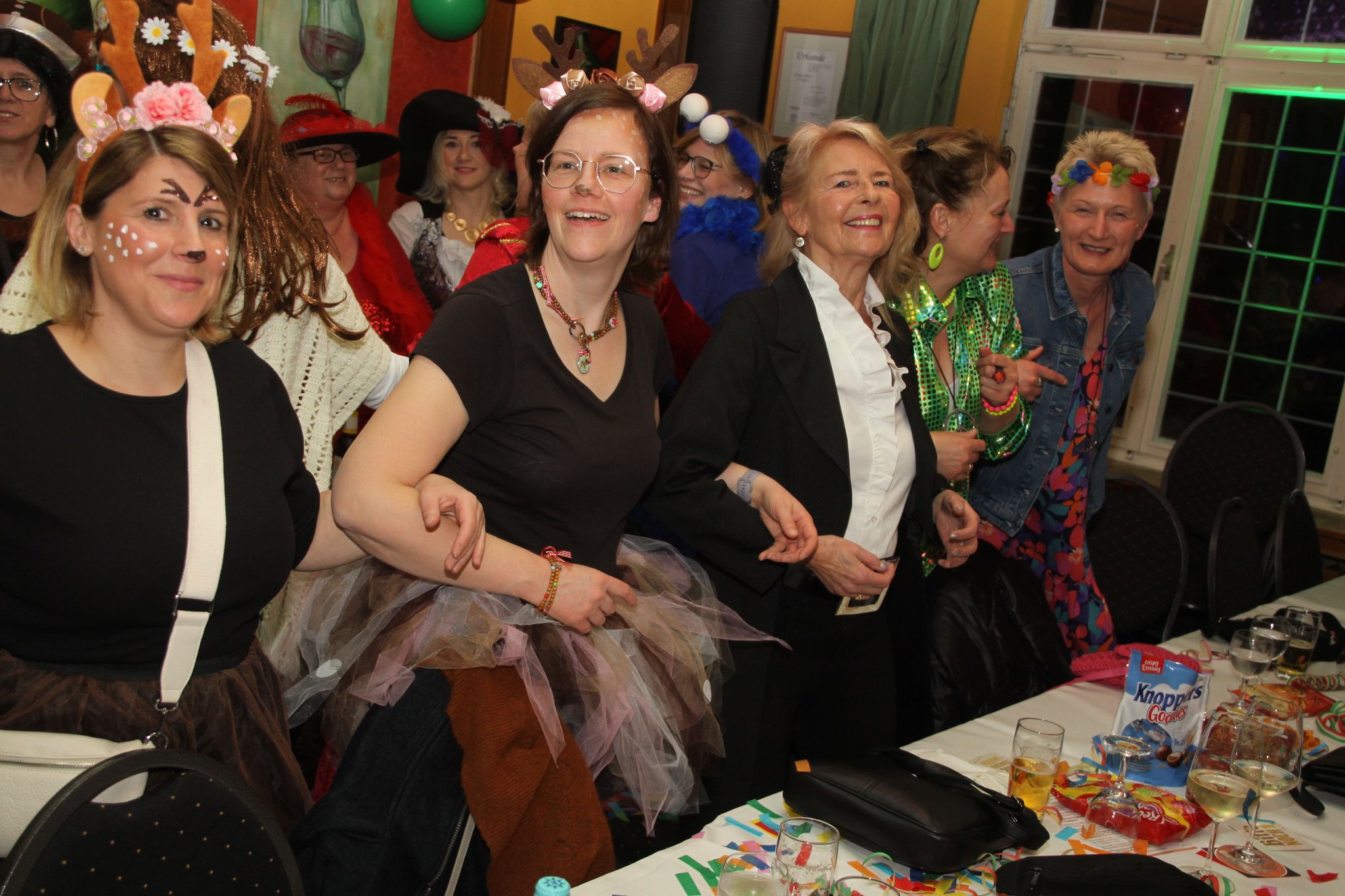 Feiern bis Asperin plus Zeh