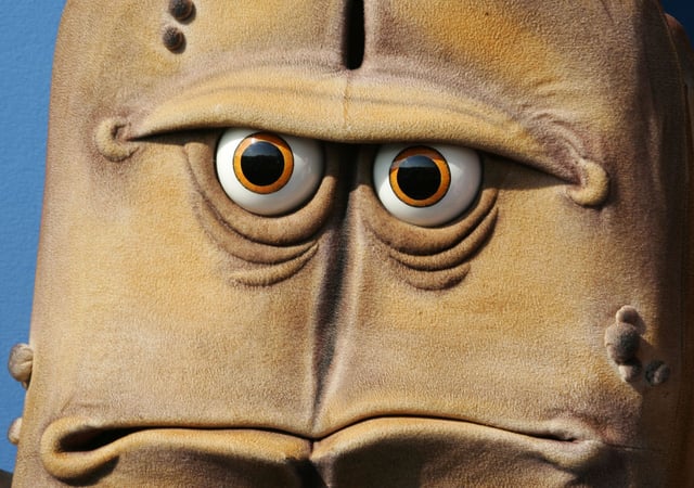 Mist! Jetzt muss er auch noch feiern: Bernd das Brot wird 25