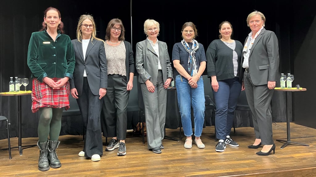 Soroptimist Club diskutiert zum Thema Frauen in zahlenbasierten Berufen
