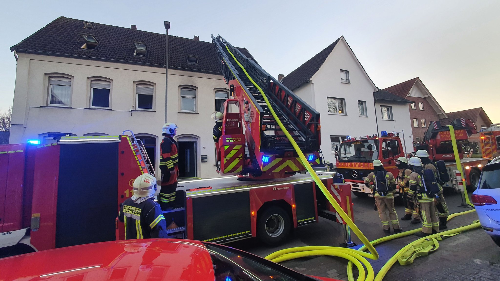 Steinheim: Brand in Hospitalstraße - Feuerwehr rettet sieben Menschen