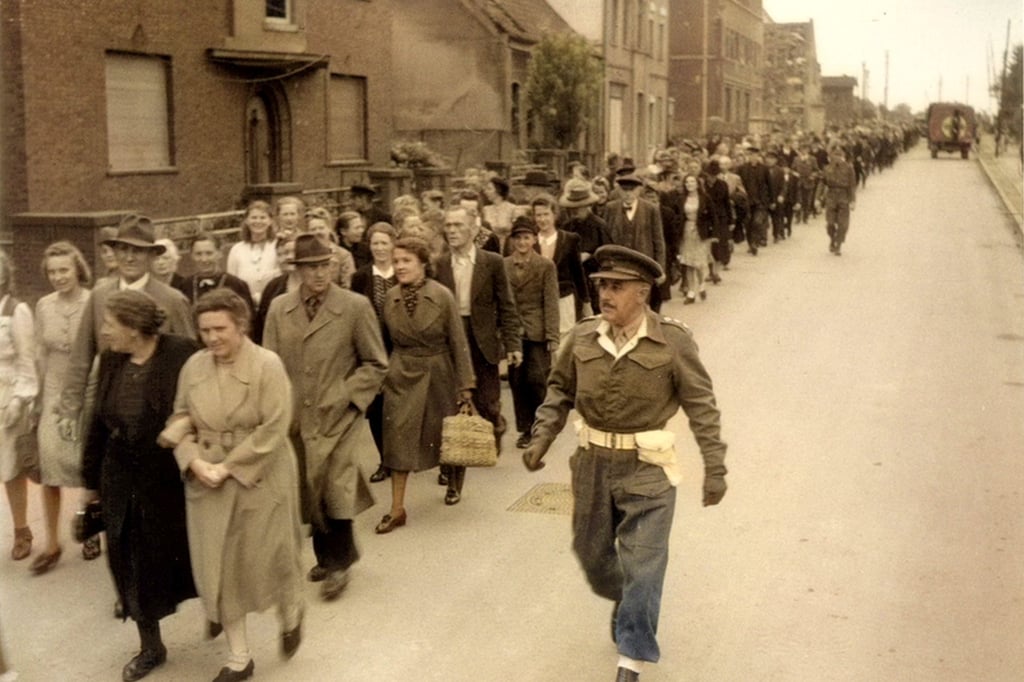 „ARoMol“ zum Dämmerschoppen