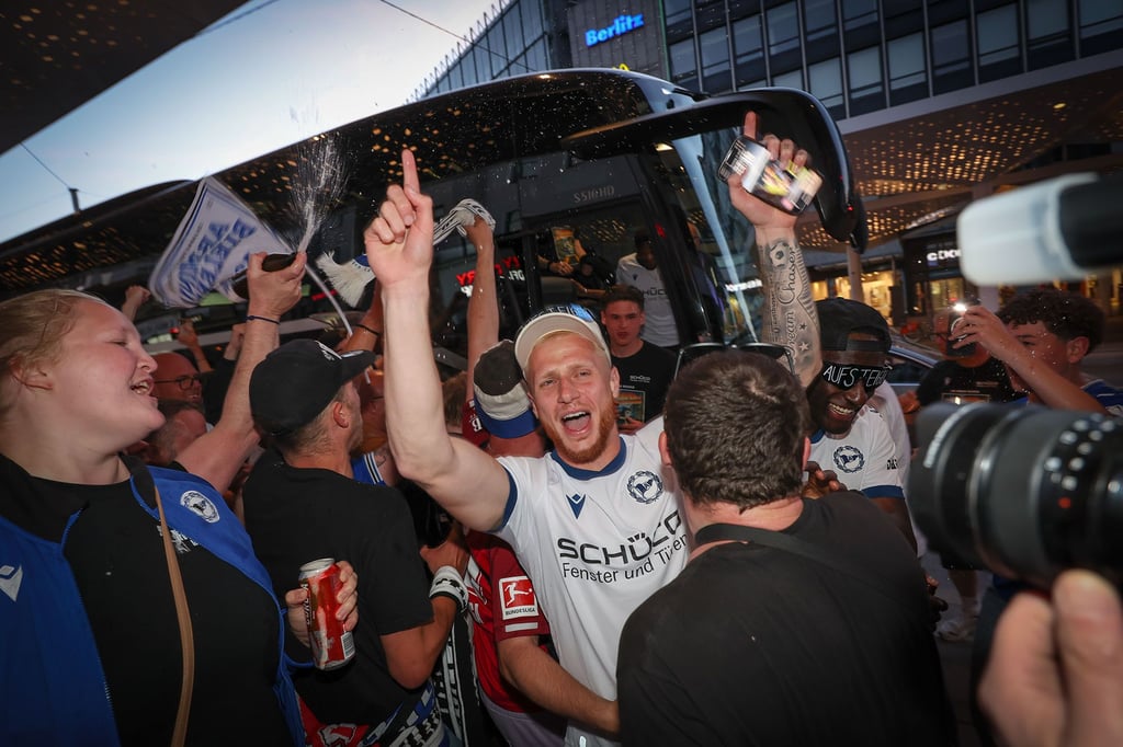 Arminia feiert am magischen Ort