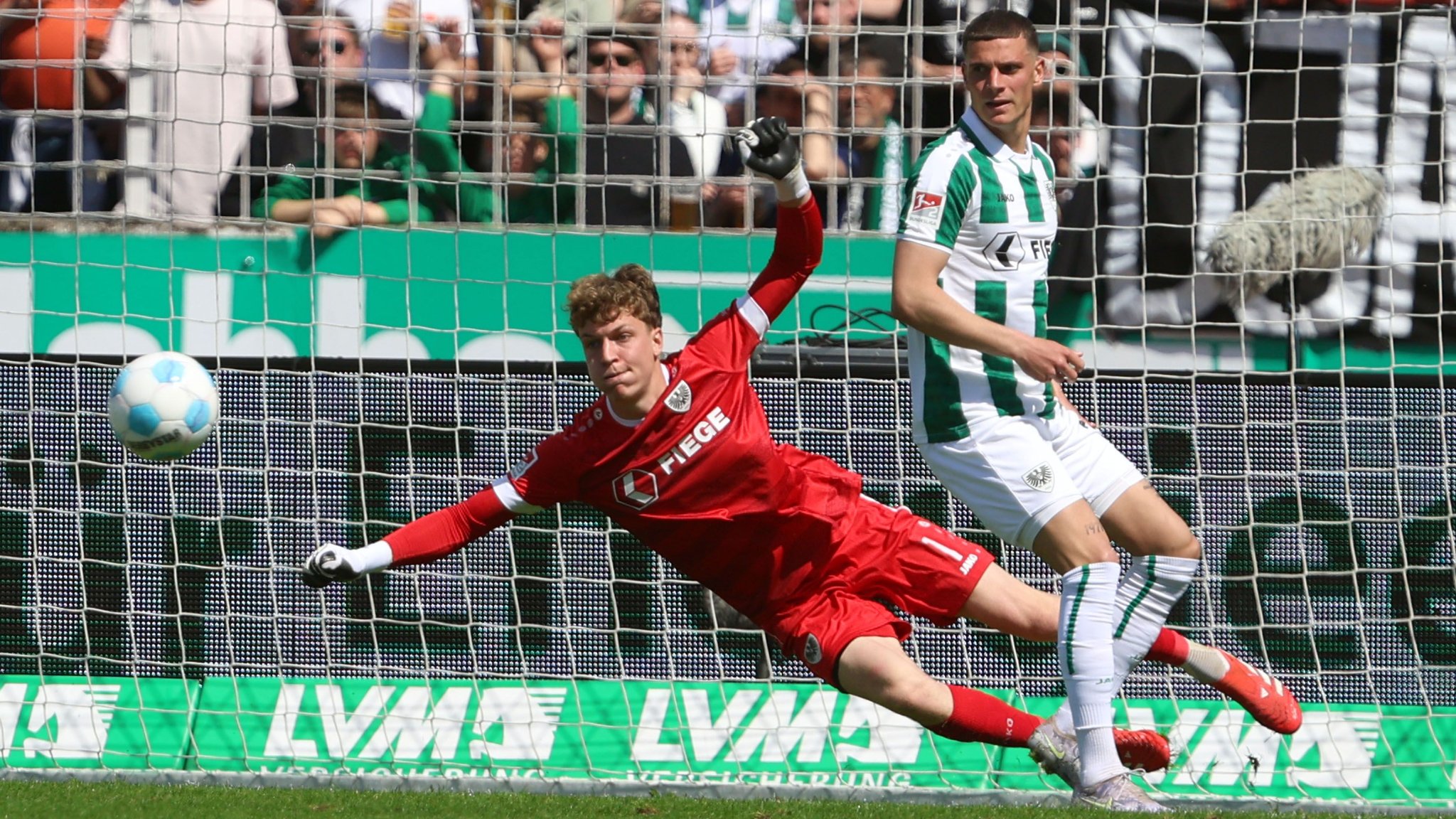 „Einfach weitersurfen“: Schenk hat richtig Bock – und will besondere Zahl