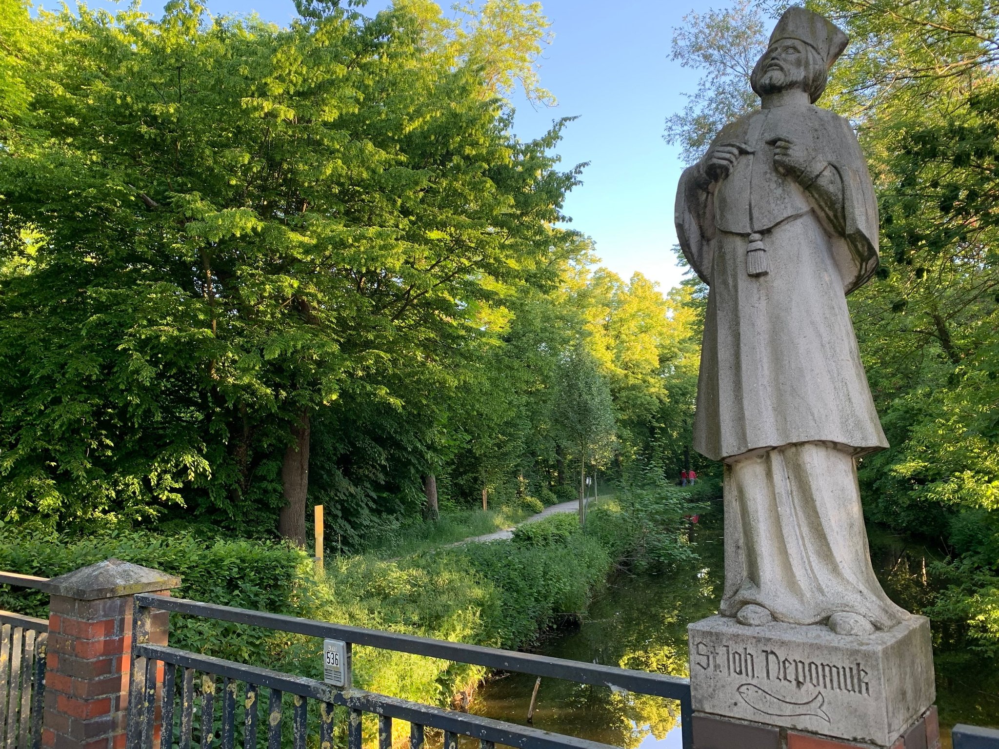 Picknick-Tische gehen weg wie geschnitten Brot