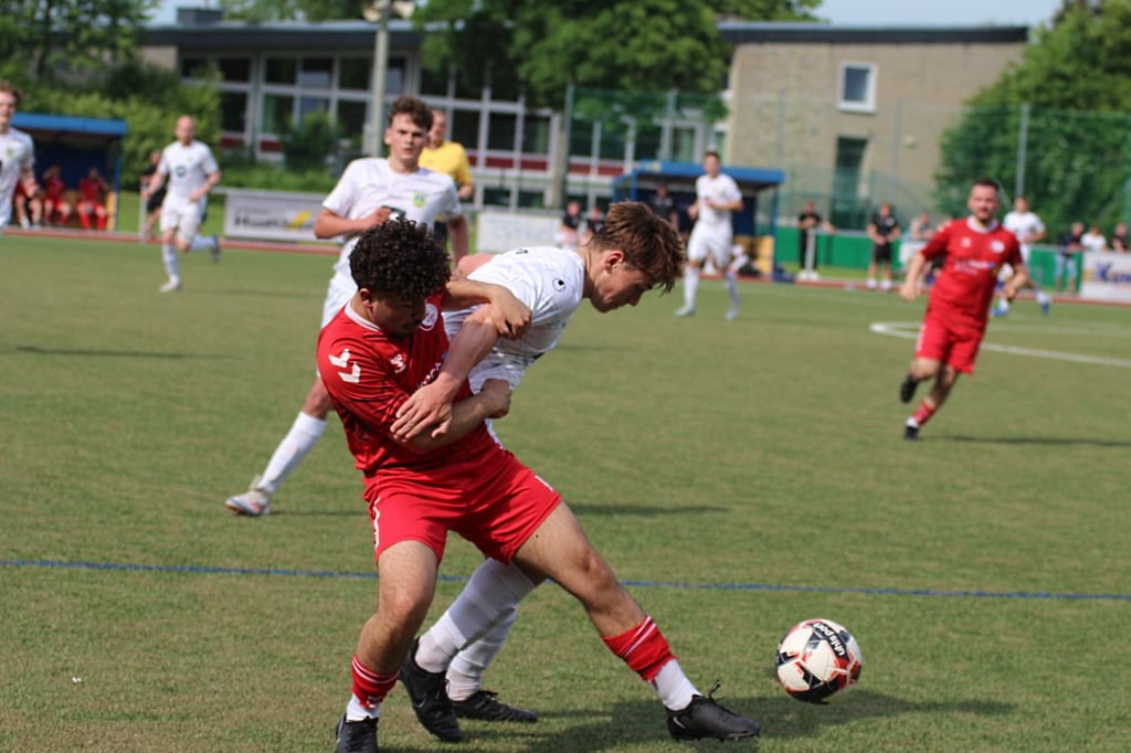 SV Höxter feiert sechs Tore zum Abschied