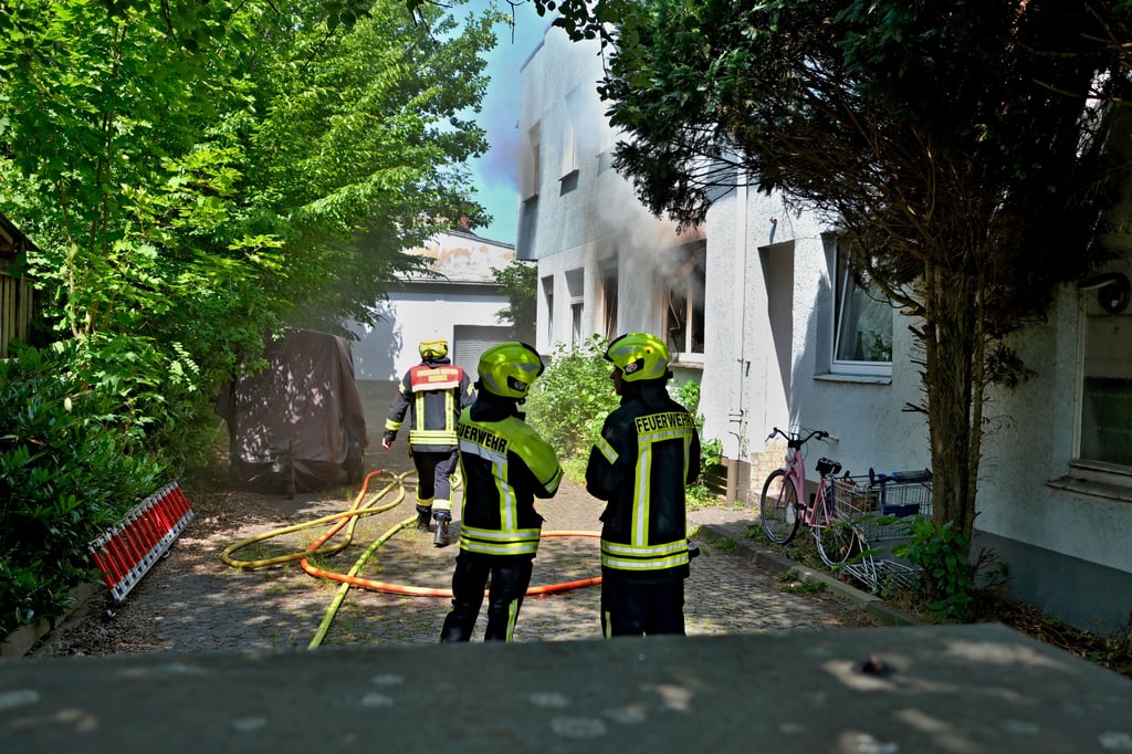 30 Minuten vergeblich reanimiert: Frau stirbt bei Feuer in Herford