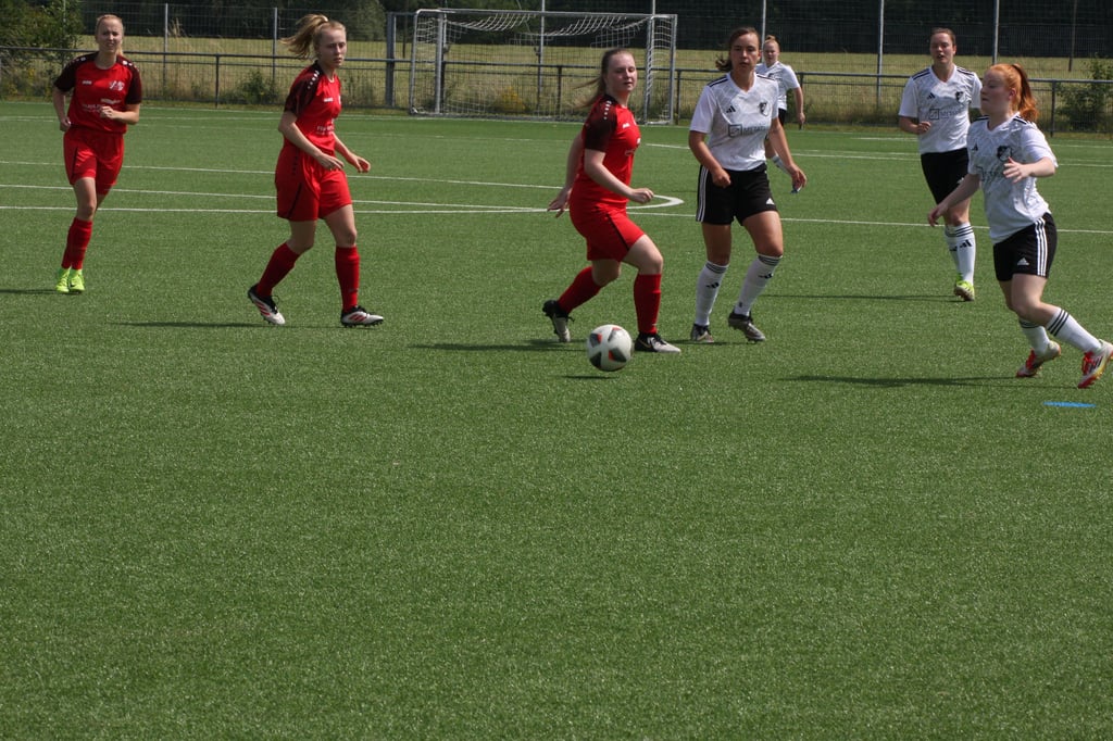 Fußball: Die Aufstiegsrunde zur Frauen-Landesliga