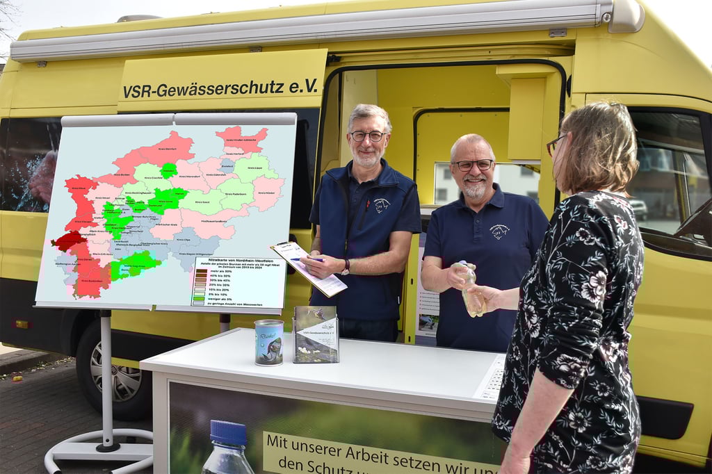 Trans napoli escort her magnetic charm has a magical