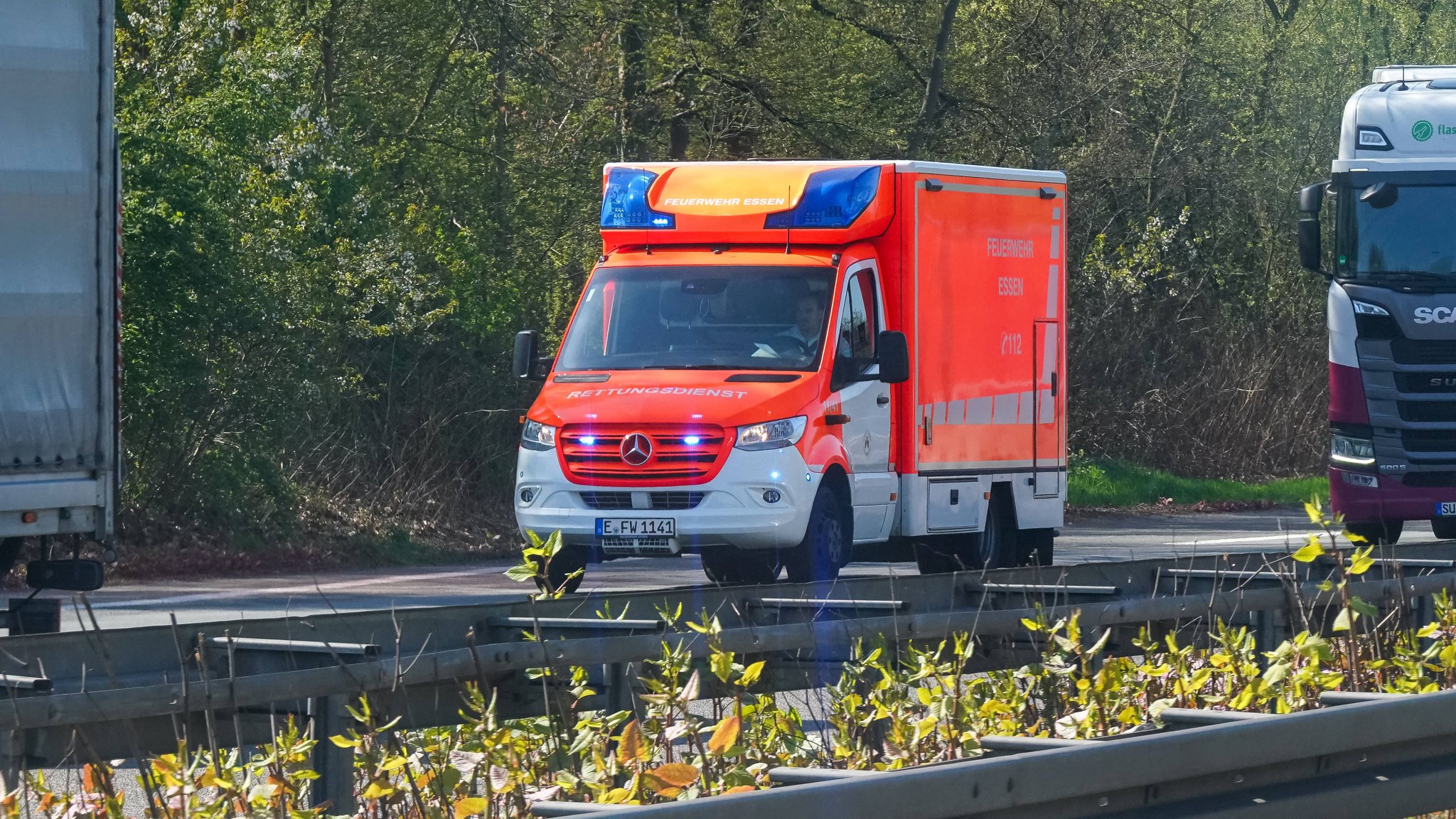 Motorradfahrer bei Unfall auf A1 bei Münster schwer verletzt