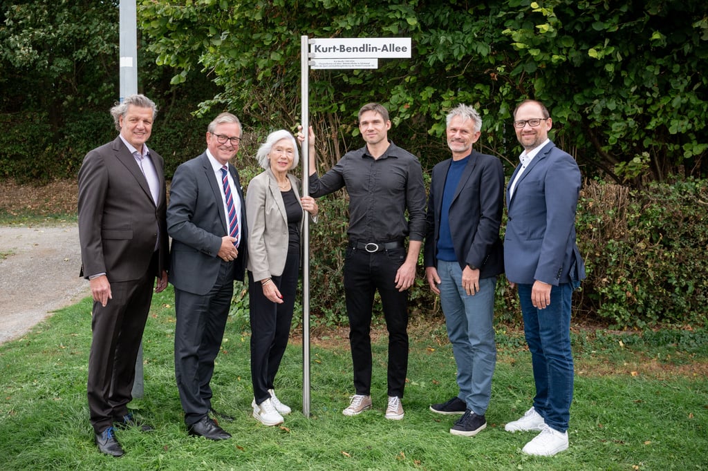 Paderborn: Kurt-Bendlin-Allee am Ahorn-Sportpark eingeweiht