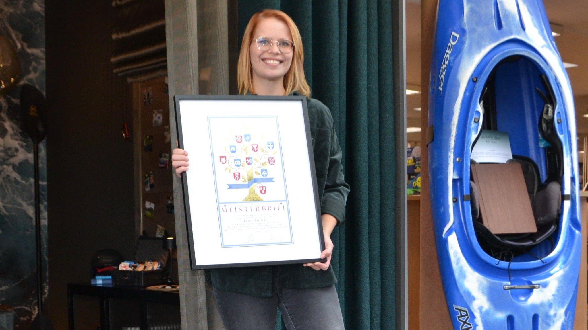 Löhne: Berufung Raumausstatterin - Meisterin Kelly Andres im Porträt