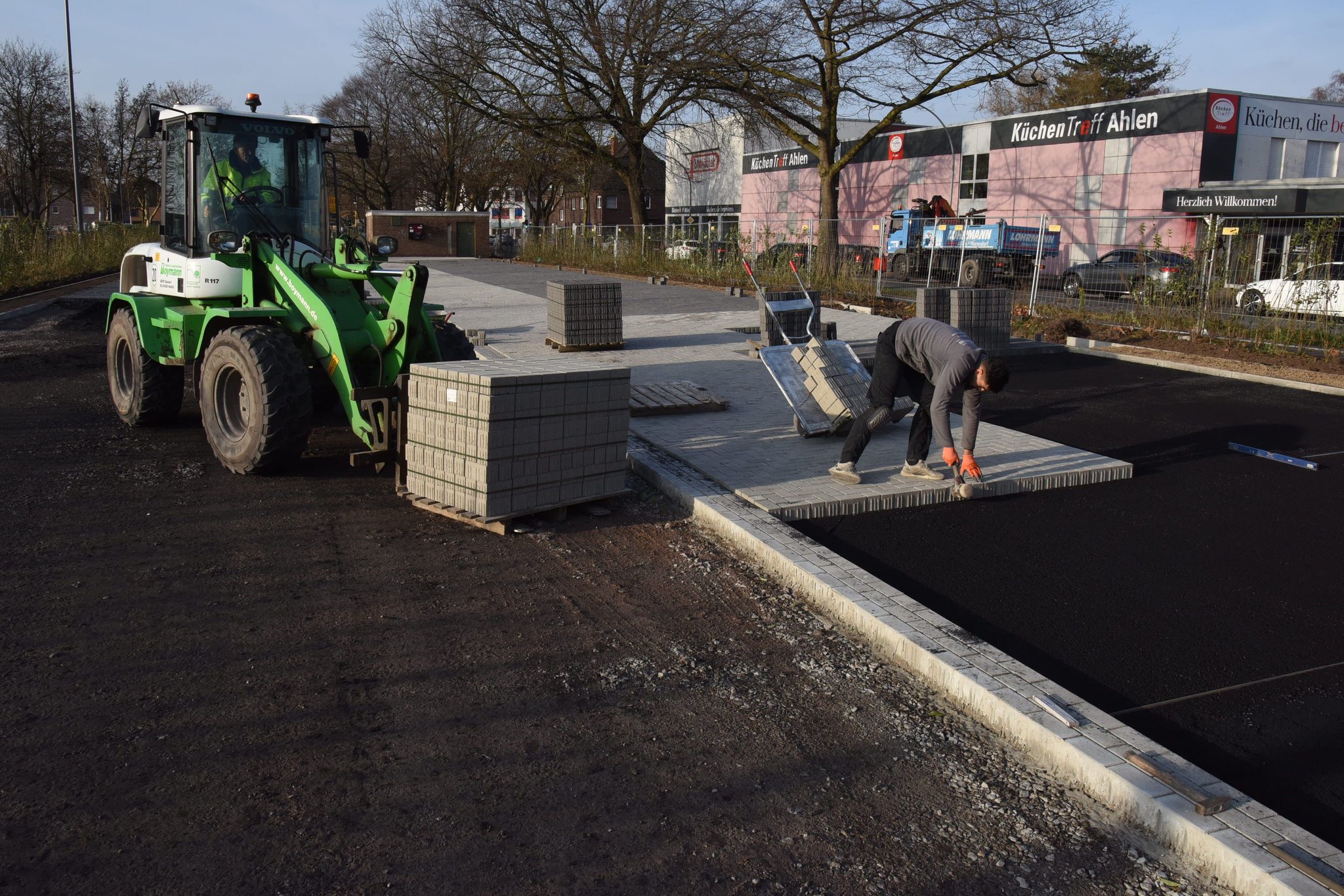 Parkplatz zeigt sich als letztes Puzzleteil