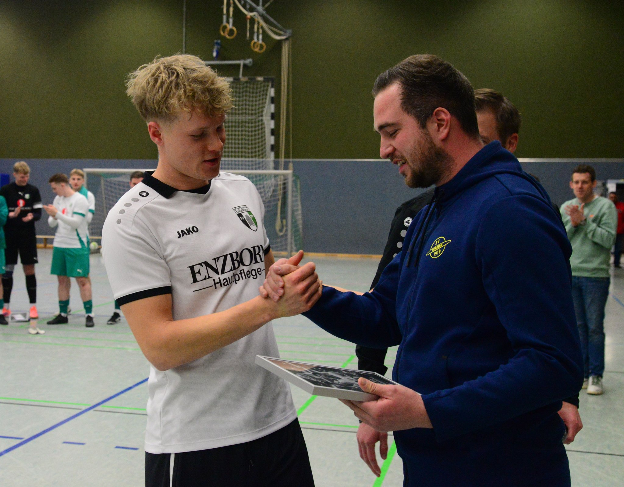 Phil Möllers wie Papa Holger vor 33 Jahren