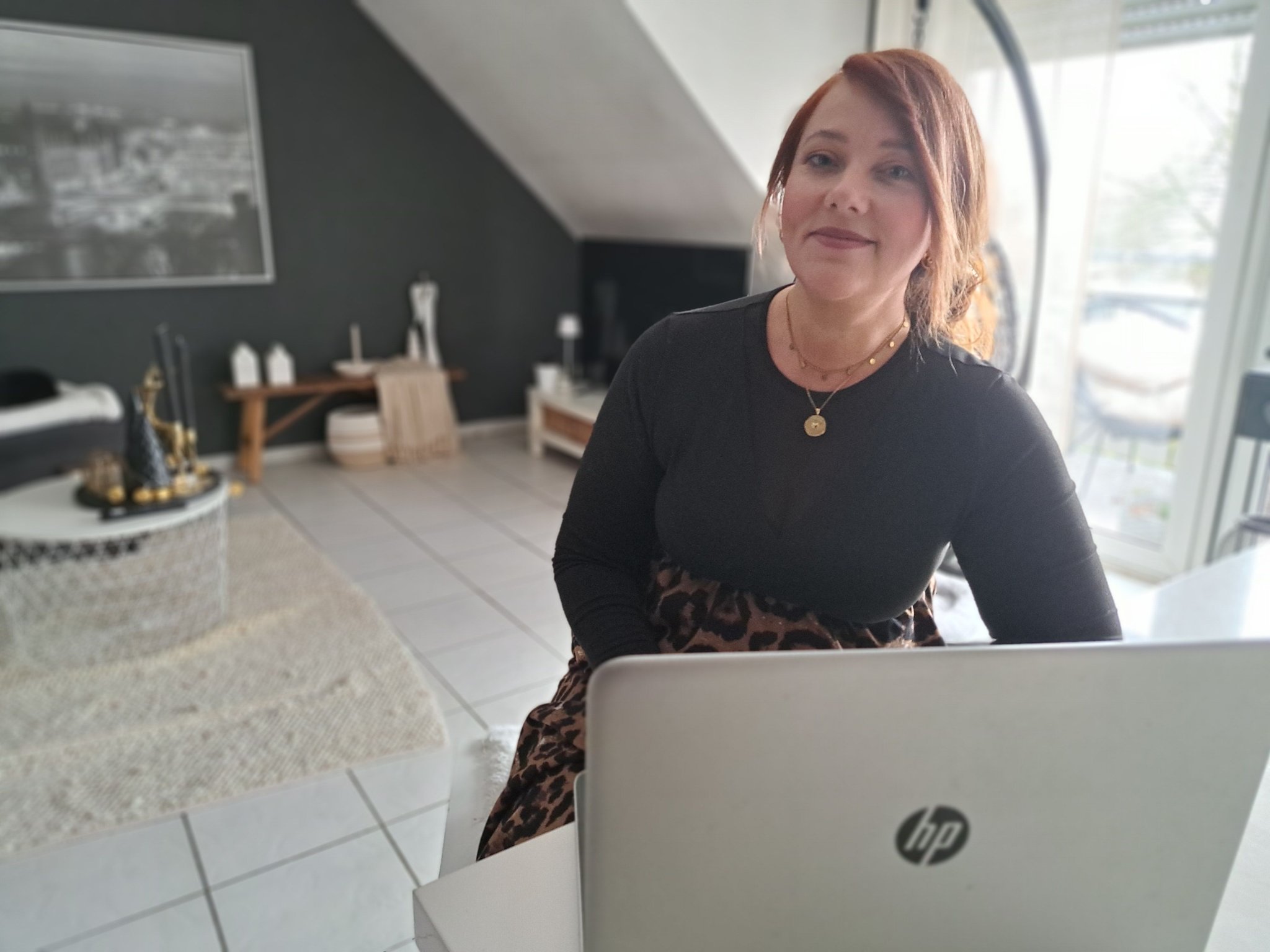 Katharina Wegner aus Gronau bietet ehrenamtliche Formularhilfe in Gronau an