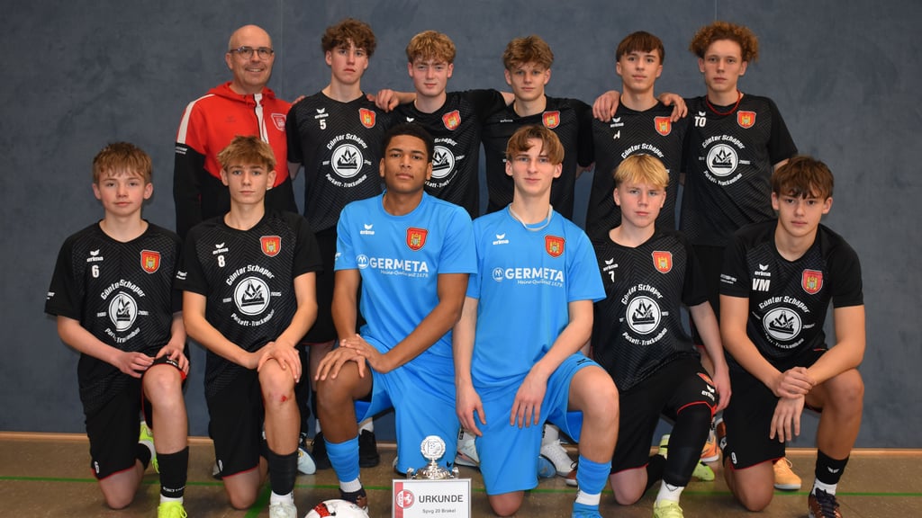 Kapitän Paul Ziser schießt Brakel zum Sieg