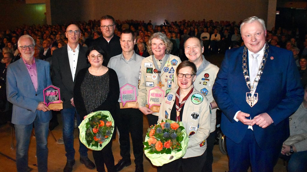 Höxter: Neujahrsempfang ehrt Engagement für die Heimat